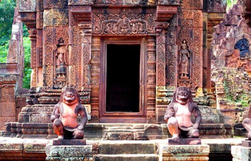 The Power and Beauty Behind Banteay Srei Temple, a Testament to Strong ...